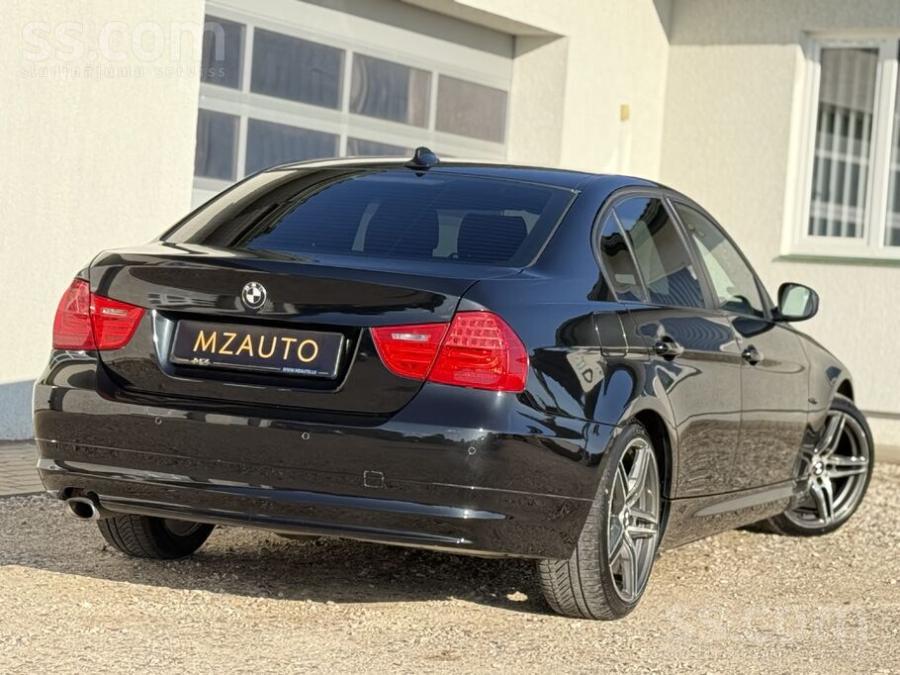 Black BMW 320 2011 in Tukums, with an engine capacity of 2.00 L and mileage of 284 thousand km for 6299 €, photo 5 on AUTOMOTO.COM.LV