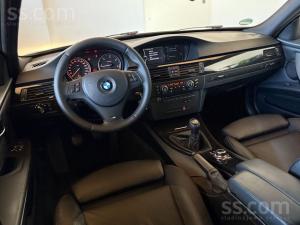 Black BMW 320 2011 in Tukums, with an engine capacity of 2.00 L and mileage of 284 thousand km for 6299 €, photo 7 on AUTOMOTO.COM.LV