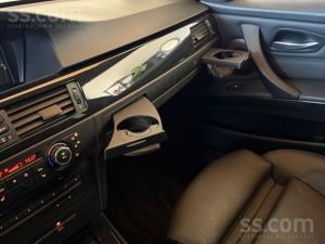 Black BMW 320 2011 in Tukums, with an engine capacity of 2.00 L and mileage of 284 thousand km for 6299 €, photo 14 on AUTOMOTO.COM.LV