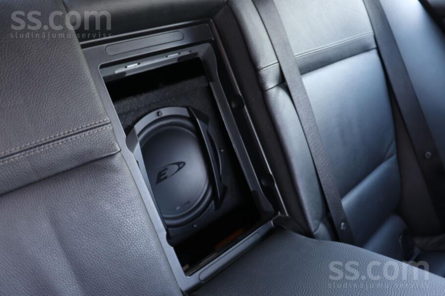 Melns BMW 320 2011 Rīga, ar dzinēja tilpumu 2.00 L un nobraukumu 337 tūkst. km par 6990 €, foto 21 vietnē AUTOMOTO.COM.LV
