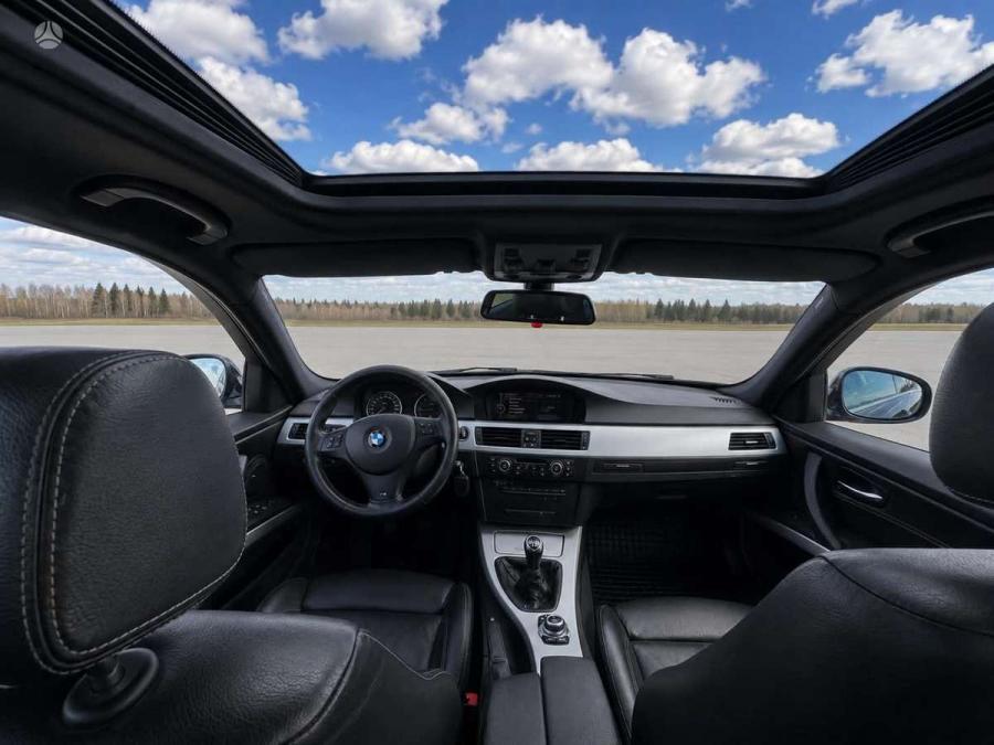 Melns BMW 320 2011 Kėdainiai, ar dzinēja tilpumu 2.00 L un nobraukumu 407 tūkst. km par 4200 €, foto 5 vietnē AUTOMOTO.COM.LV