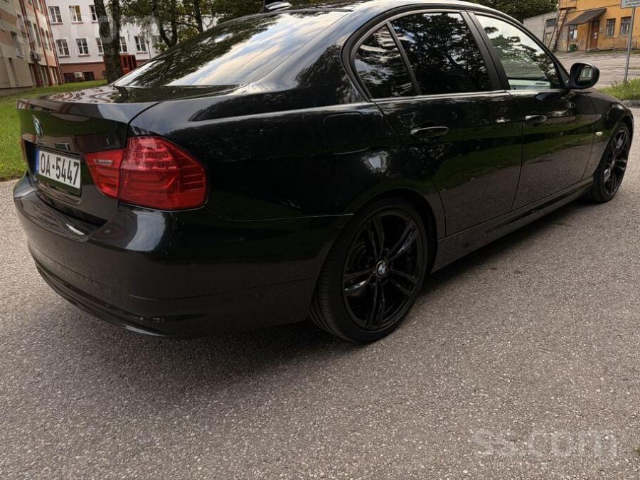 Melns BMW 320 2011 Limbaži, ar dzinēja tilpumu 2.00 L un nobraukumu 226 tūkst. km par 9500 €, foto 6 vietnē AUTOMOTO.COM.LV