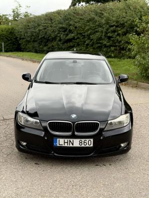 Melns BMW 320 2011 Viļņa, ar dzinēja tilpumu 2.00 L un nobraukumu 279 tūkst. km par 4900 €, foto 4 vietnē AUTOMOTO.COM.LV