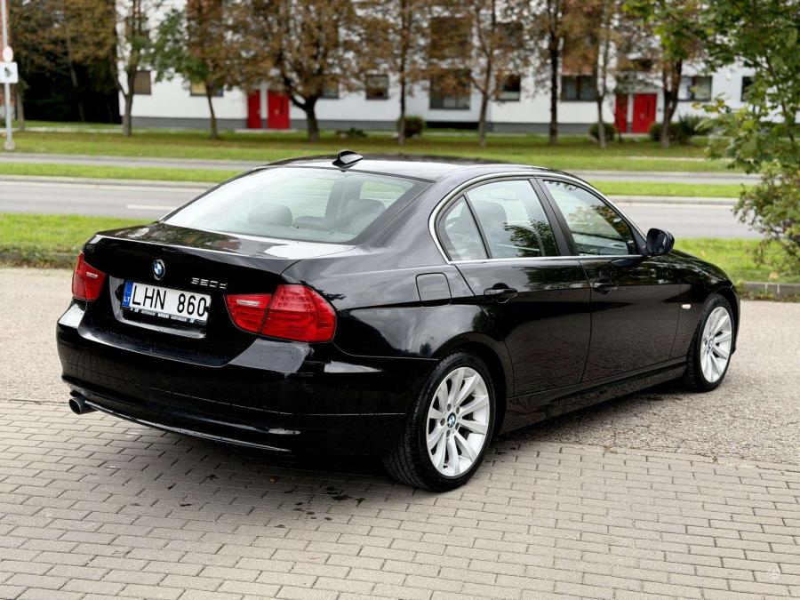 Melns BMW 320 2011 Viļņa, ar dzinēja tilpumu 2.00 L un nobraukumu 279 tūkst. km par 4900 €, foto 6 vietnē AUTOMOTO.COM.LV
