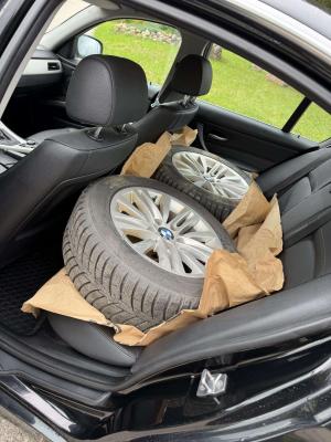 Melns BMW 320 2011 Viļņa, ar dzinēja tilpumu 2.00 L un nobraukumu 279 tūkst. km par 4900 €, foto 12 vietnē AUTOMOTO.COM.LV