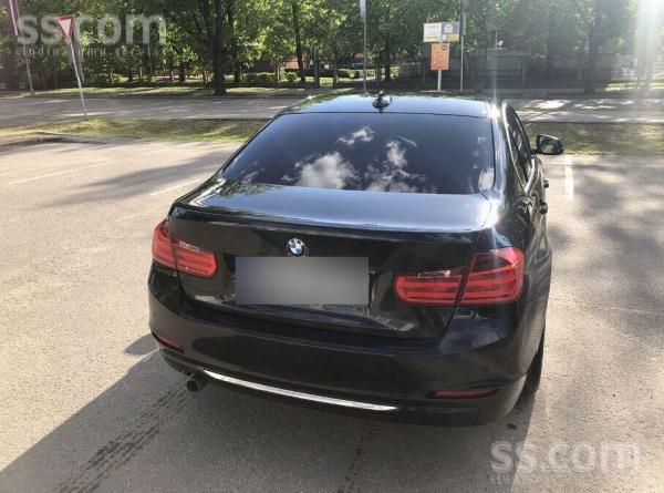 Melns BMW 320 2012 Rīga, ar dzinēja tilpumu 2.00 L un nobraukumu 300 tūkst. km par 12000 €, foto 5 vietnē AUTOMOTO.COM.LV