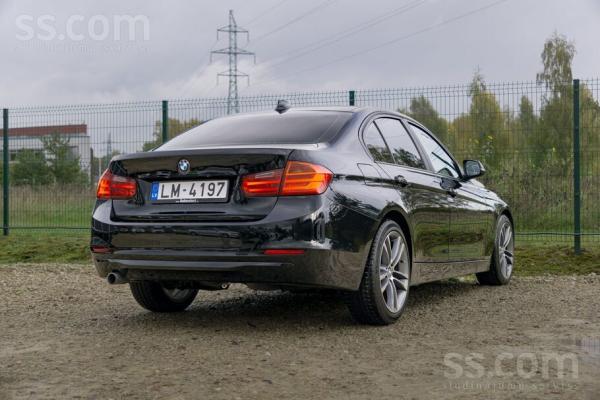 Melns BMW 320 2012 Rīga, ar dzinēja tilpumu 2.00 L un nobraukumu 352 tūkst. km par 10990 €, foto 6 vietnē AUTOMOTO.COM.LV