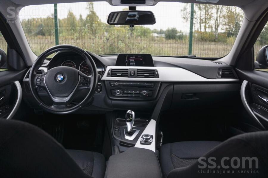 Black BMW 320 2012 in Riga, with an engine capacity of 2.00 L and mileage of 352 thousand km for 10990 €, photo 10 on AUTOMOTO.COM.LV