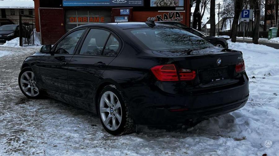 Melns BMW 320 2012 Ukmergė, ar dzinēja tilpumu 2.00 L un nobraukumu 290 tūkst. km par 9200 €, foto 4 vietnē AUTOMOTO.COM.LV