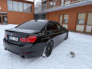 Black BMW 320 2012 in Marijampole, with an engine capacity of 0.00 L and mileage of 297 thousand km for 9800 €, photo 4 on AUTOMOTO.COM.LV