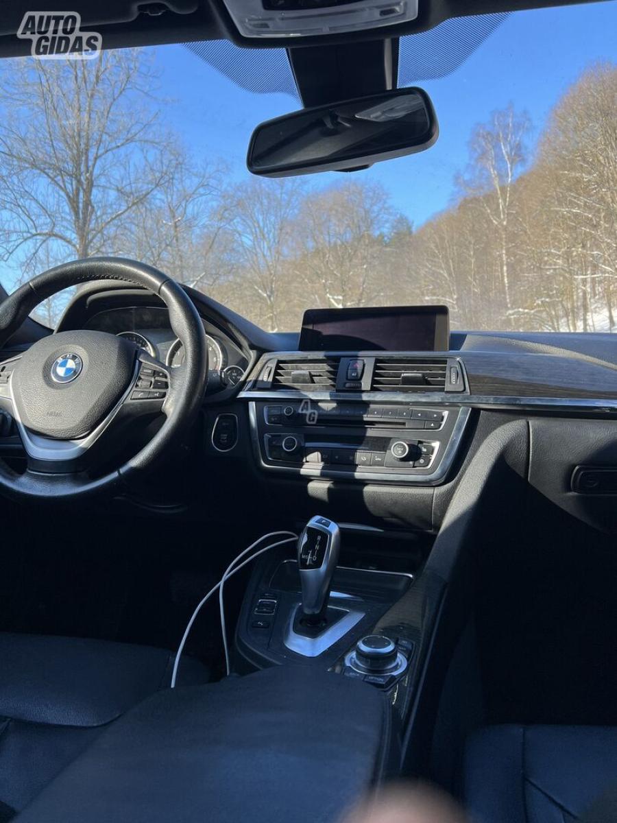 Melns BMW 320 2012 Viļņa, ar dzinēja tilpumu 2.00 L un nobraukumu 392 tūkst. km par 9000 €, foto 5 vietnē AUTOMOTO.COM.LV