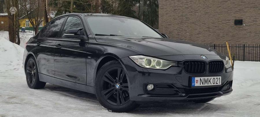 Black BMW 320 2012 in Vilnius, with an engine capacity of 2.00 L and mileage of 295 thousand km for 8700 €, photo 2 on AUTOMOTO.COM.LV