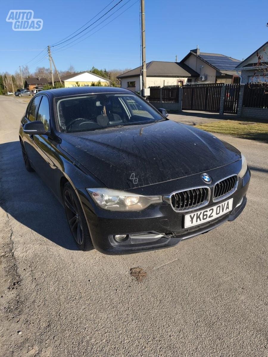 Black BMW 320 2012 in Panevezys, with an engine capacity of 2.00 L and mileage of 313 thousand km for 3000 €, photo 3 on AUTOMOTO.COM.LV