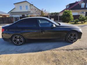 Black BMW 320 2012 in Panevezys, with an engine capacity of 2.00 L and mileage of 313 thousand km for 3000 €, photo 9 on AUTOMOTO.COM.LV