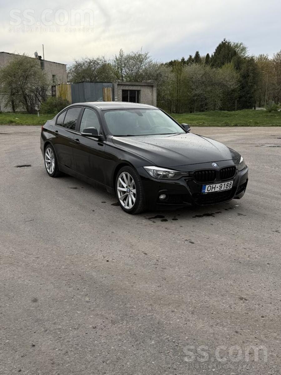 Melns BMW 320 2012 Ogre, ar dzinēja tilpumu 2.00 L un nobraukumu 430 tūkst. km par 6890 €, foto 4 vietnē AUTOMOTO.COM.LV