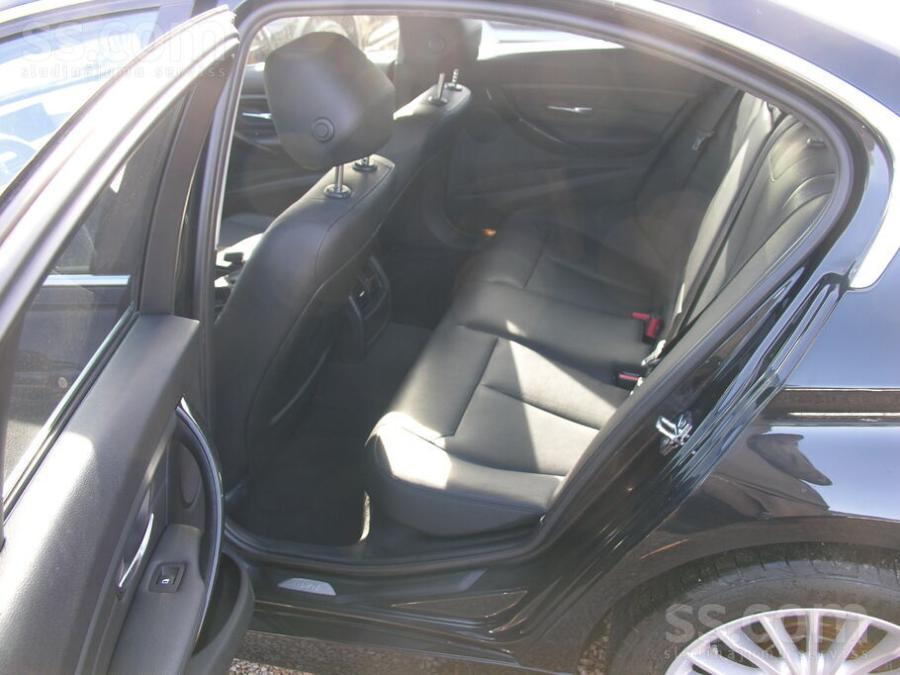 Melns BMW 320 2012 Rīga, ar dzinēja tilpumu 2.00 L un nobraukumu 197 tūkst. km par 8750 €, foto 9 vietnē AUTOMOTO.COM.LV