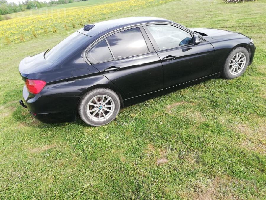 Black BMW 320 2012 in Riga, with an engine capacity of 2.00 L and mileage of 305 thousand km for 7300 €, photo 6 on AUTOMOTO.COM.LV