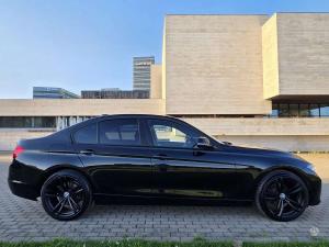 Black BMW 320 2012 in Vilnius, with an engine capacity of 2.00 L and mileage of 188 thousand km for 7500 €, photo 5 on AUTOMOTO.COM.LV