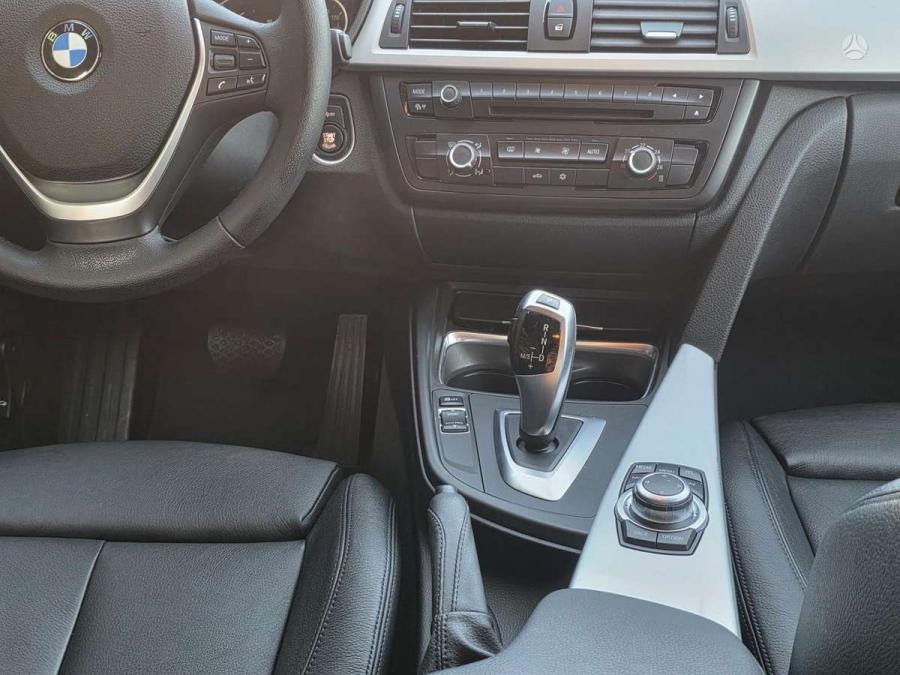 Black BMW 320 2012 in Vilnius, with an engine capacity of 2.00 L and mileage of 188 thousand km for 7500 €, photo 16 on AUTOMOTO.COM.LV