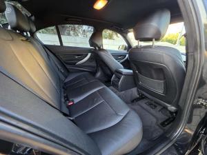 Black BMW 320 2012 in Vilnius, with an engine capacity of 2.00 L and mileage of 188 thousand km for 7500 €, photo 19 on AUTOMOTO.COM.LV