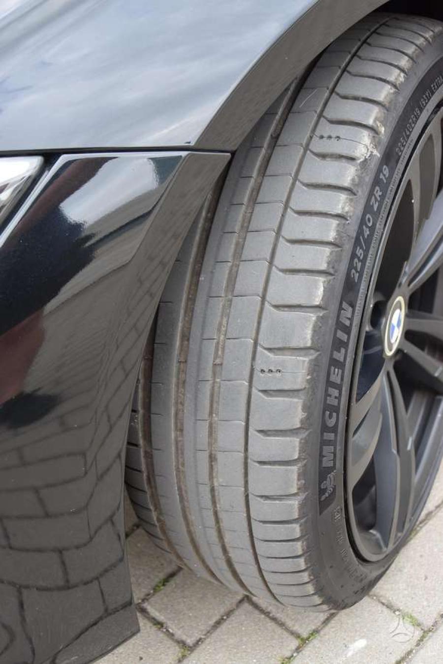 Black BMW 320 2012 in Vilnius, with an engine capacity of 2.00 L and mileage of 189 thousand km for 7500 €, photo 20 on AUTOMOTO.COM.LV
