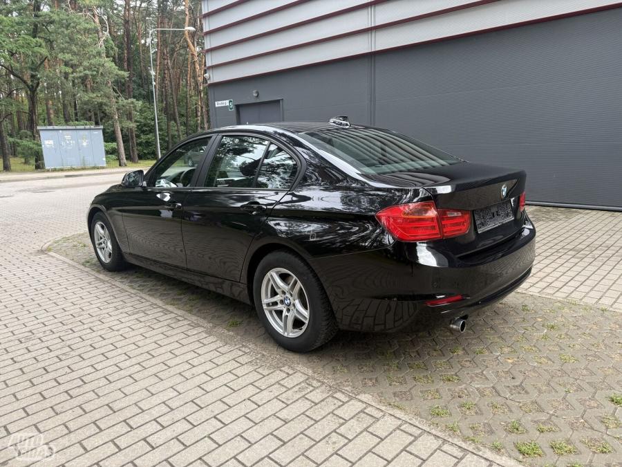 Melns BMW 320 2012 Alīta, ar dzinēja tilpumu 2.00 L un nobraukumu 219 tūkst. km par 6950 €, foto 4 vietnē AUTOMOTO.COM.LV