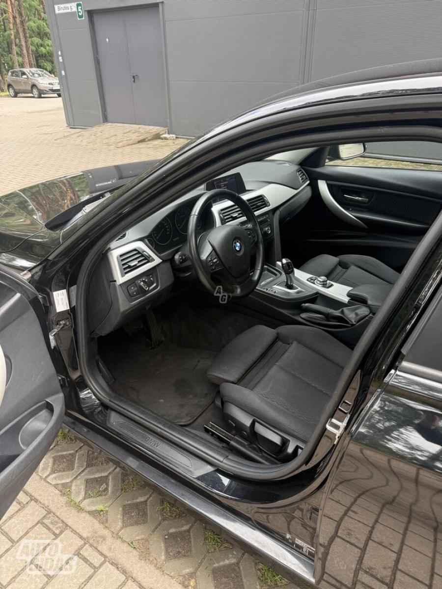 Melns BMW 320 2012 Alīta, ar dzinēja tilpumu 2.00 L un nobraukumu 219 tūkst. km par 6950 €, foto 7 vietnē AUTOMOTO.COM.LV