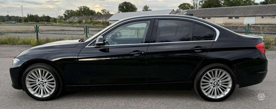 Black BMW 320 2012 in Rokiskis, with an engine capacity of 2.00 L and mileage of 265 thousand km for 7500 €, photo 10 on AUTOMOTO.COM.LV