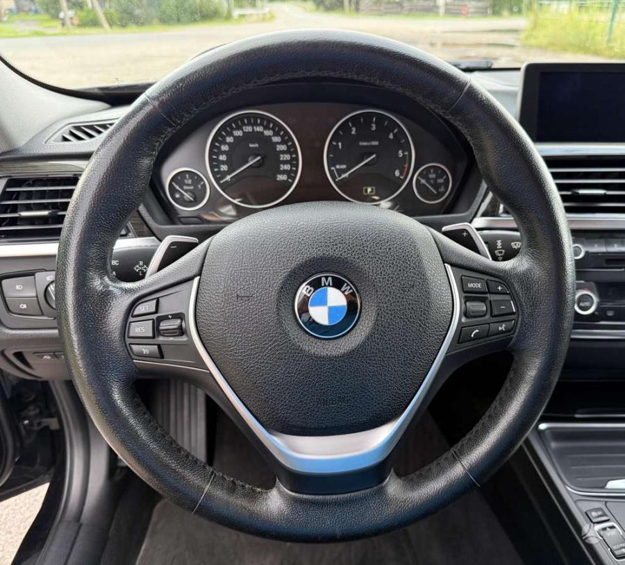 Black BMW 320 2012 in Rokiskis, with an engine capacity of 2.00 L and mileage of 265 thousand km for 7500 €, photo 19 on AUTOMOTO.COM.LV