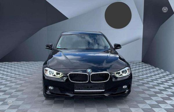 Black BMW 320 2012 in Vilnius, with an engine capacity of 2.00 L and mileage of 184 thousand km for 11490 €, photo 7 on AUTOMOTO.COM.LV