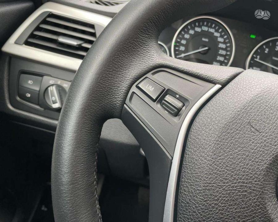 Melns BMW 320 2012 Viļņa, ar dzinēja tilpumu 2.00 L un nobraukumu 184 tūkst. km par 11490 €, foto 23 vietnē AUTOMOTO.COM.LV