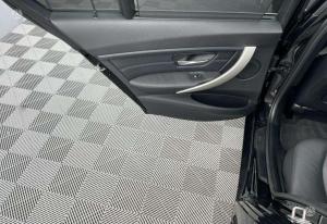 Melns BMW 320 2012 Viļņa, ar dzinēja tilpumu 2.00 L un nobraukumu 184 tūkst. km par 11490 €, foto 27 vietnē AUTOMOTO.COM.LV