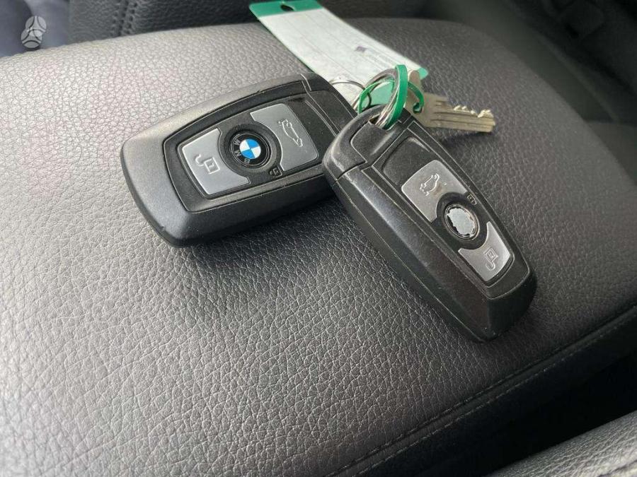 Melns BMW 320 2012 Viļņa, ar dzinēja tilpumu 2.00 L un nobraukumu 184 tūkst. km par 11490 €, foto 37 vietnē AUTOMOTO.COM.LV