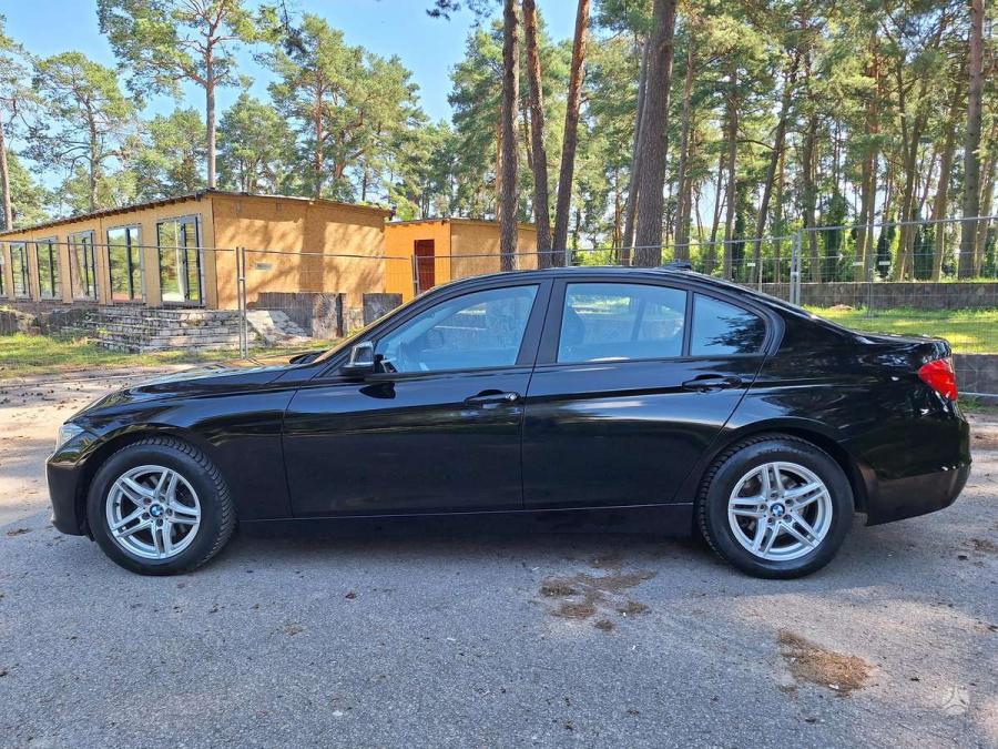 Black BMW 320 2012 in Vilnius, with an engine capacity of 2.00 L and mileage of 221 thousand km for 7900 €, photo 13 on AUTOMOTO.COM.LV