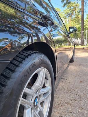 Black BMW 320 2012 in Vilnius, with an engine capacity of 2.00 L and mileage of 221 thousand km for 7900 €, photo 15 on AUTOMOTO.COM.LV
