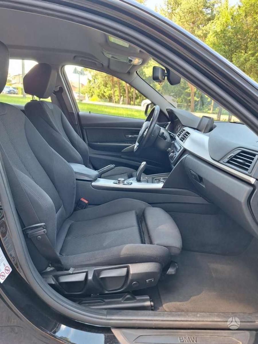 Black BMW 320 2012 in Vilnius, with an engine capacity of 2.00 L and mileage of 221 thousand km for 7900 €, photo 18 on AUTOMOTO.COM.LV