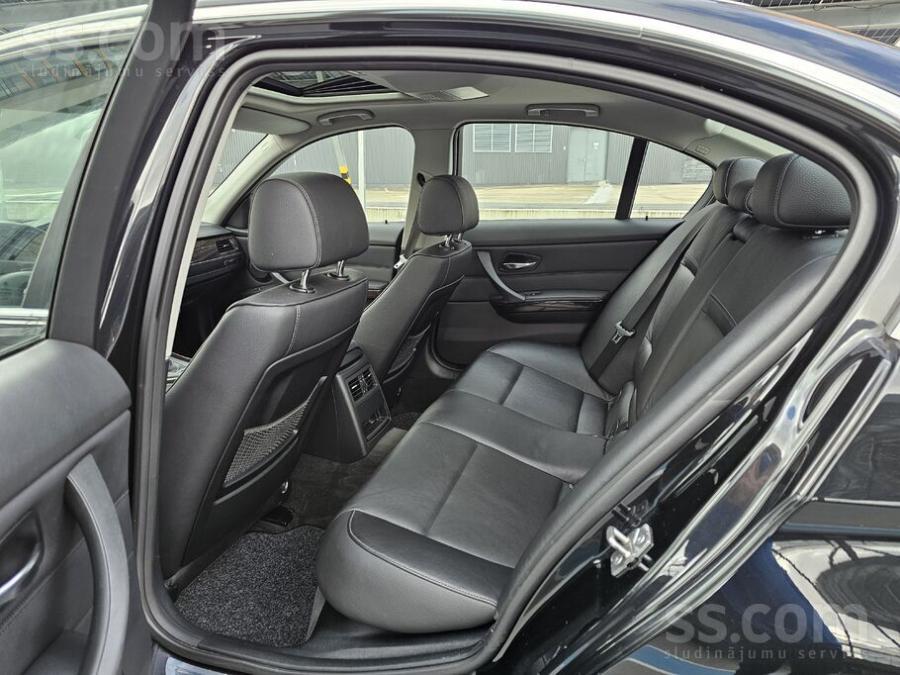 Black BMW 320 2012 in Vilnius, with an engine capacity of 2.00 L and mileage of 252 thousand km for 6900 €, photo 15 on AUTOMOTO.COM.LV