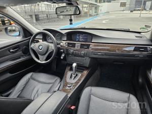 Black BMW 320 2012 in Vilnius, with an engine capacity of 2.00 L and mileage of 252 thousand km for 6900 €, photo 19 on AUTOMOTO.COM.LV