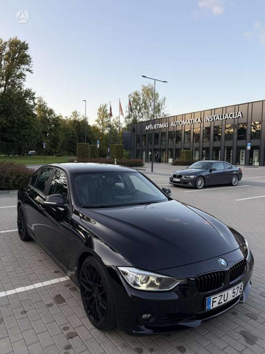Melns BMW 320 2012 Viļņa, ar dzinēja tilpumu 2.00 L un nobraukumu 225 tūkst. km par 7500 €, foto 4 vietnē AUTOMOTO.COM.LV