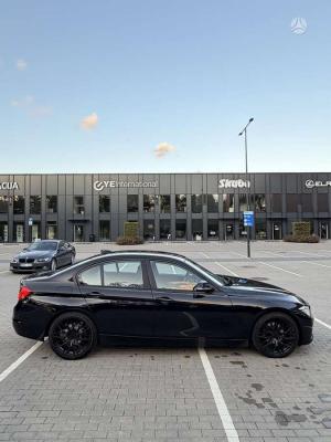 Melns BMW 320 2012 Viļņa, ar dzinēja tilpumu 2.00 L un nobraukumu 225 tūkst. km par 7500 €, foto 5 vietnē AUTOMOTO.COM.LV