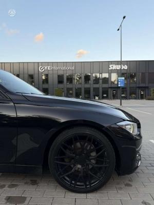 Melns BMW 320 2012 Viļņa, ar dzinēja tilpumu 2.00 L un nobraukumu 225 tūkst. km par 7500 €, foto 7 vietnē AUTOMOTO.COM.LV