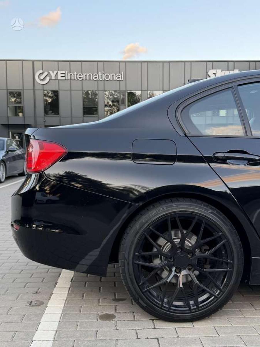 Melns BMW 320 2012 Viļņa, ar dzinēja tilpumu 2.00 L un nobraukumu 225 tūkst. km par 7500 €, foto 8 vietnē AUTOMOTO.COM.LV