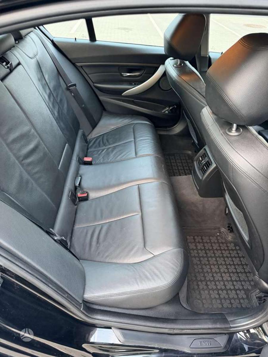 Melns BMW 320 2012 Viļņa, ar dzinēja tilpumu 2.00 L un nobraukumu 225 tūkst. km par 7500 €, foto 23 vietnē AUTOMOTO.COM.LV