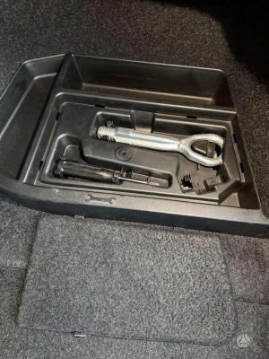 Melns BMW 320 2012 Viļņa, ar dzinēja tilpumu 2.00 L un nobraukumu 225 tūkst. km par 7500 €, foto 24 vietnē AUTOMOTO.COM.LV