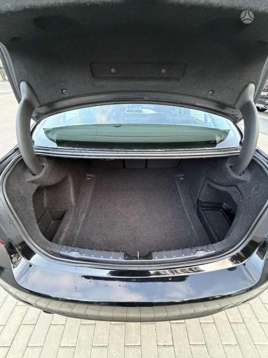 Melns BMW 320 2012 Viļņa, ar dzinēja tilpumu 2.00 L un nobraukumu 225 tūkst. km par 7500 €, foto 26 vietnē AUTOMOTO.COM.LV