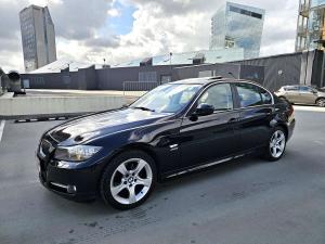 Black BMW 320 2012 in Vilnius, with an engine capacity of 2.00 L and mileage of 252 thousand km for 6900 €, photo 3 on AUTOMOTO.COM.LV
