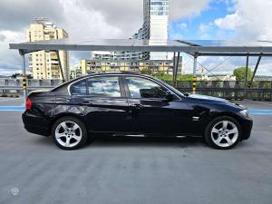 Black BMW 320 2012 in Vilnius, with an engine capacity of 2.00 L and mileage of 252 thousand km for 6900 €, photo 9 on AUTOMOTO.COM.LV