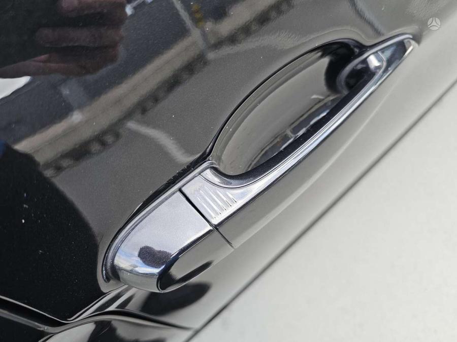 Black BMW 320 2012 in Vilnius, with an engine capacity of 2.00 L and mileage of 252 thousand km for 6900 €, photo 12 on AUTOMOTO.COM.LV