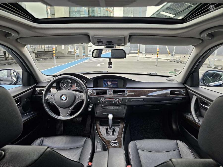 Black BMW 320 2012 in Vilnius, with an engine capacity of 2.00 L and mileage of 252 thousand km for 6900 €, photo 17 on AUTOMOTO.COM.LV