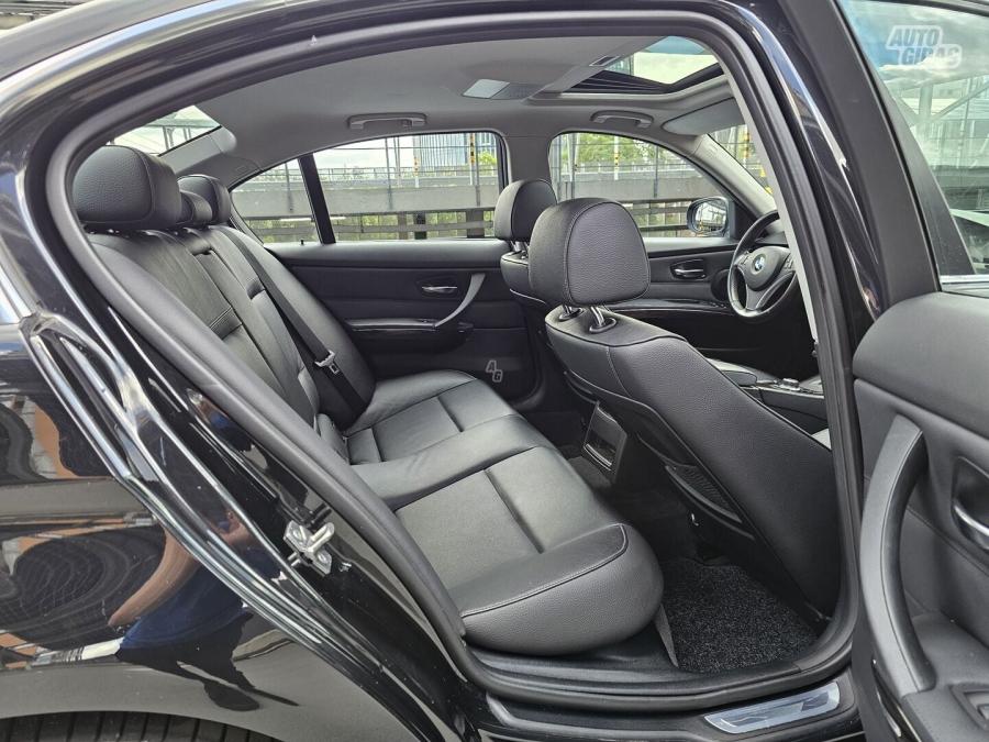 Melns BMW 320 2012 Viļņa, ar dzinēja tilpumu 2.00 L un nobraukumu 253 tūkst. km par 6900 €, foto 20 vietnē AUTOMOTO.COM.LV